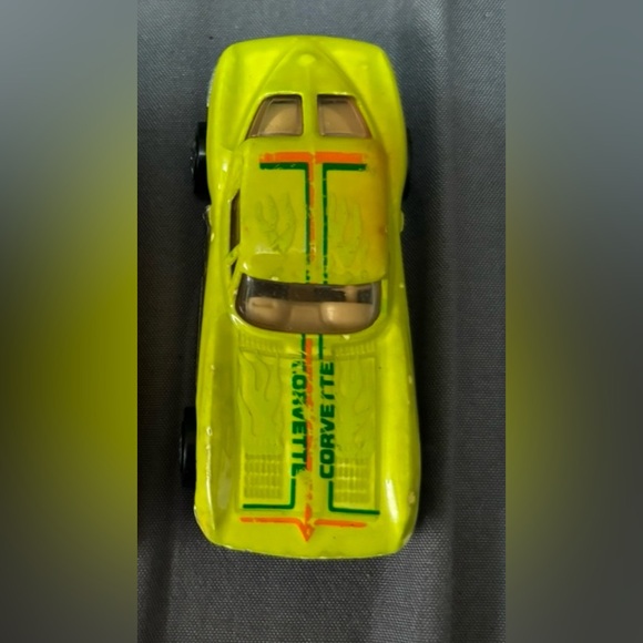 Hot Wheels | Other | Vintage 979 Hot Wheels Chevy Corvette Yellow Green ...